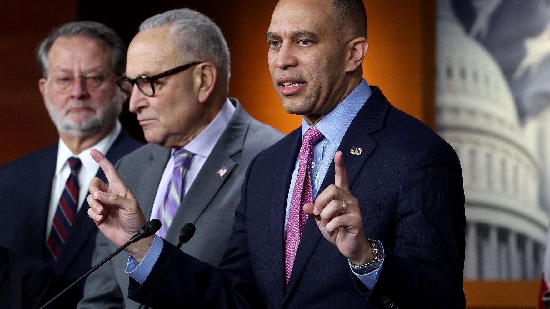 Democrats push to remove Trump as anger mounts