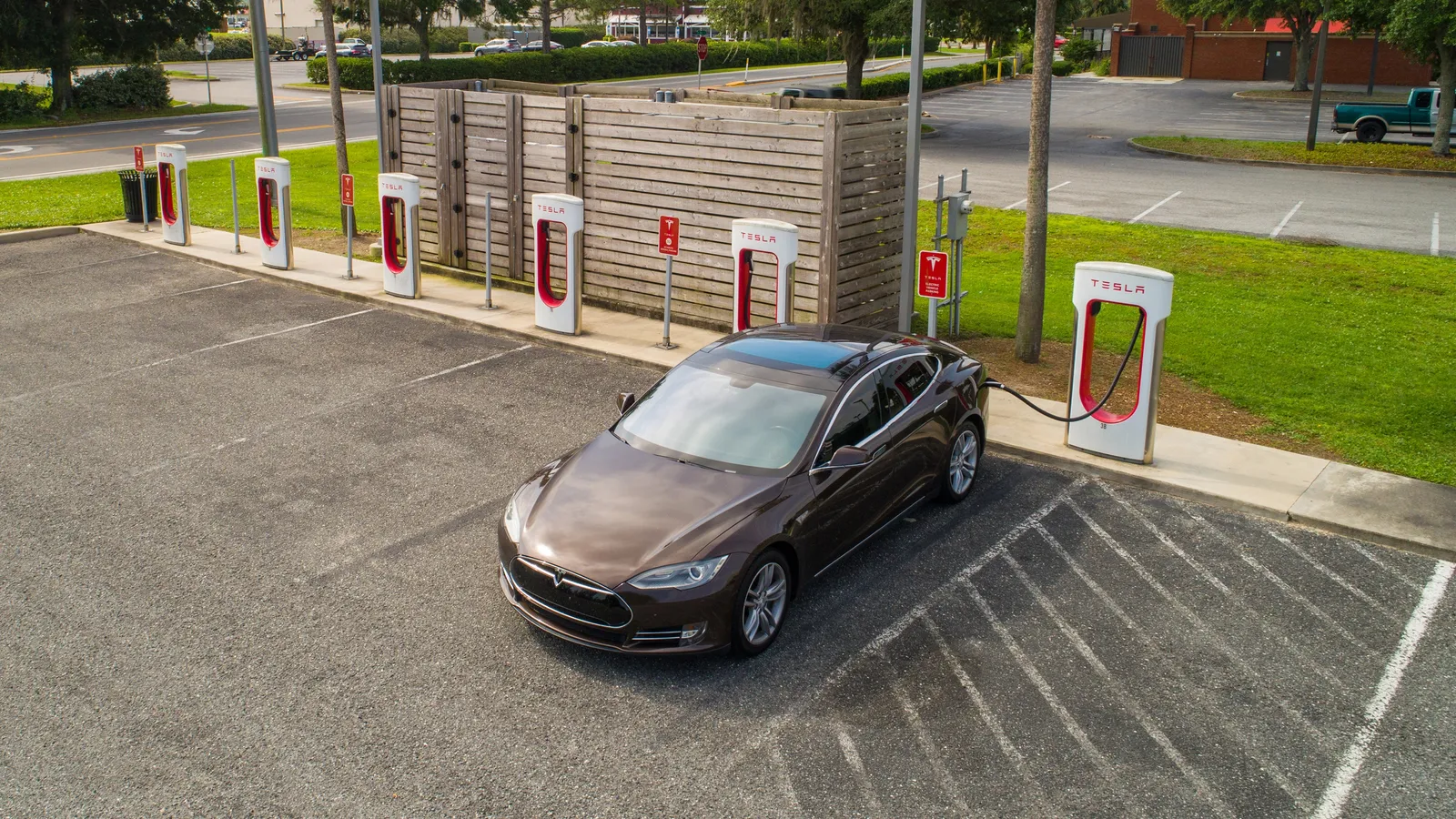 Tesla issues a major US recall after an unusual vehicle problem emerged