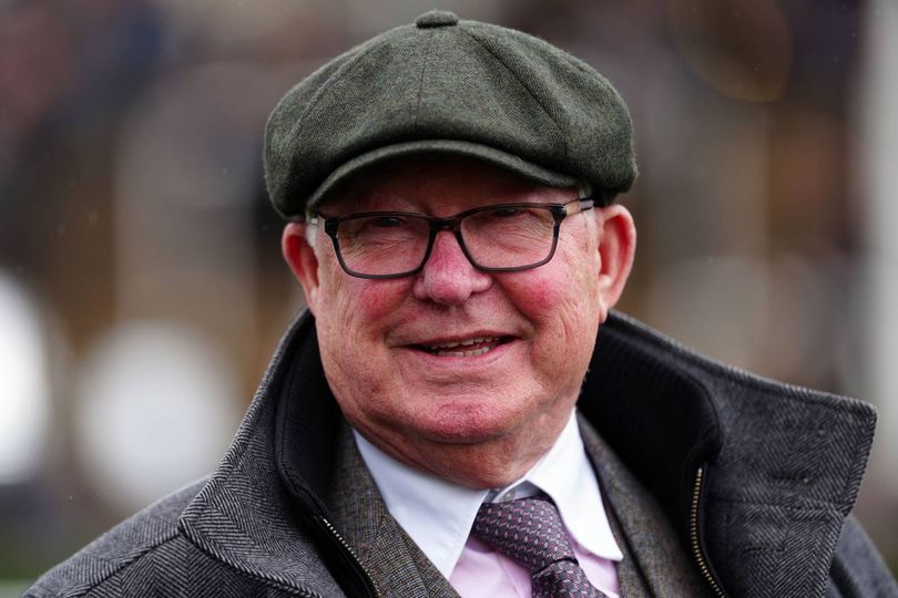 Sir Alex Ferguson savages Arsenal as text message is leaked after ...