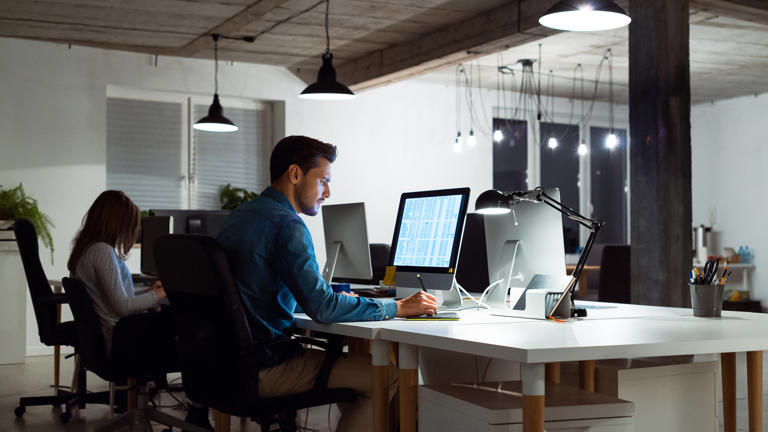 3 financial decisions you make after 8 p.m. that you’ll regret