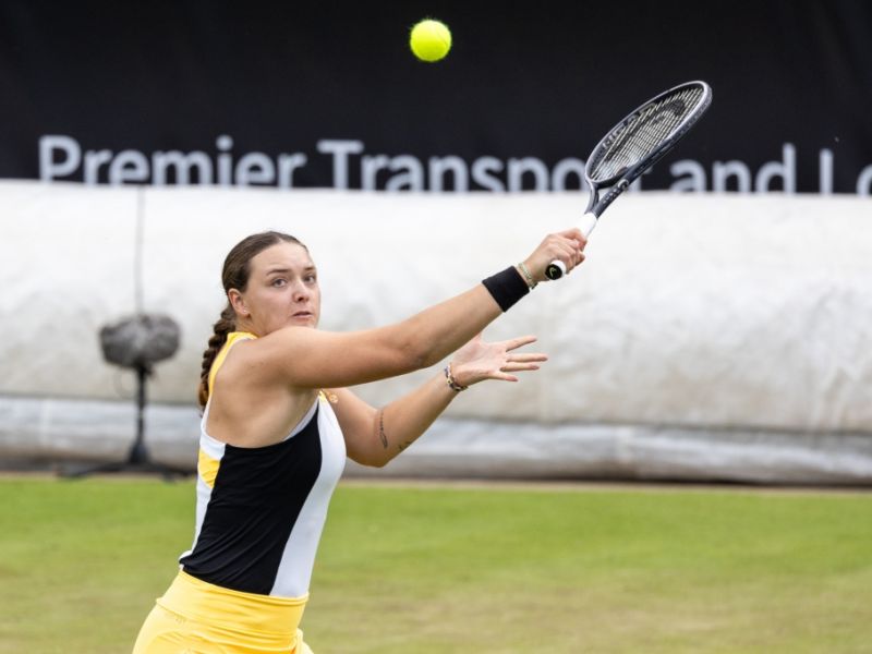WTA Tennis in Stuttgart Ergebnis: Anna-Lena Friedsam gewinnt klar gegen ...