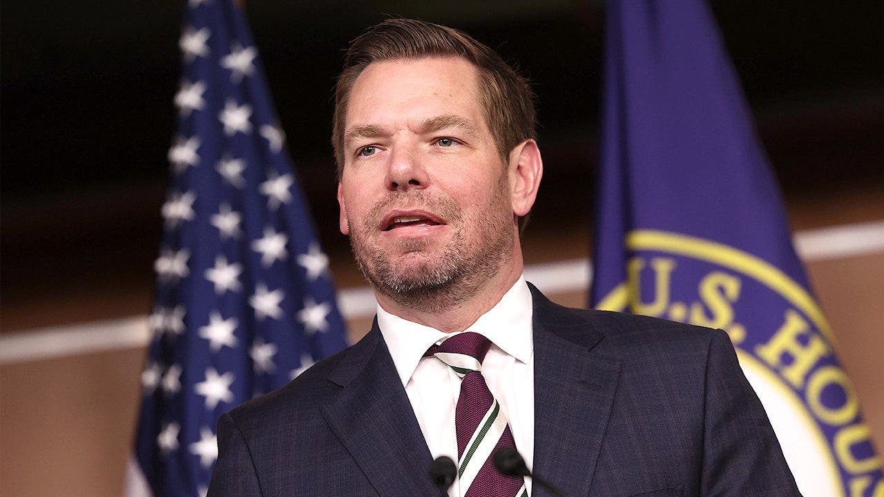 Swalwell's fall from grace sparks Democrat rush to return campaign ...