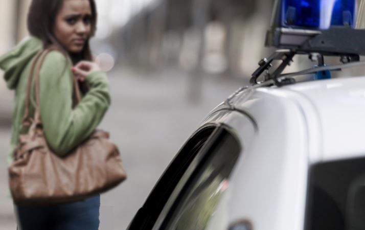 Deputy sees mom's six-mile walk and helps