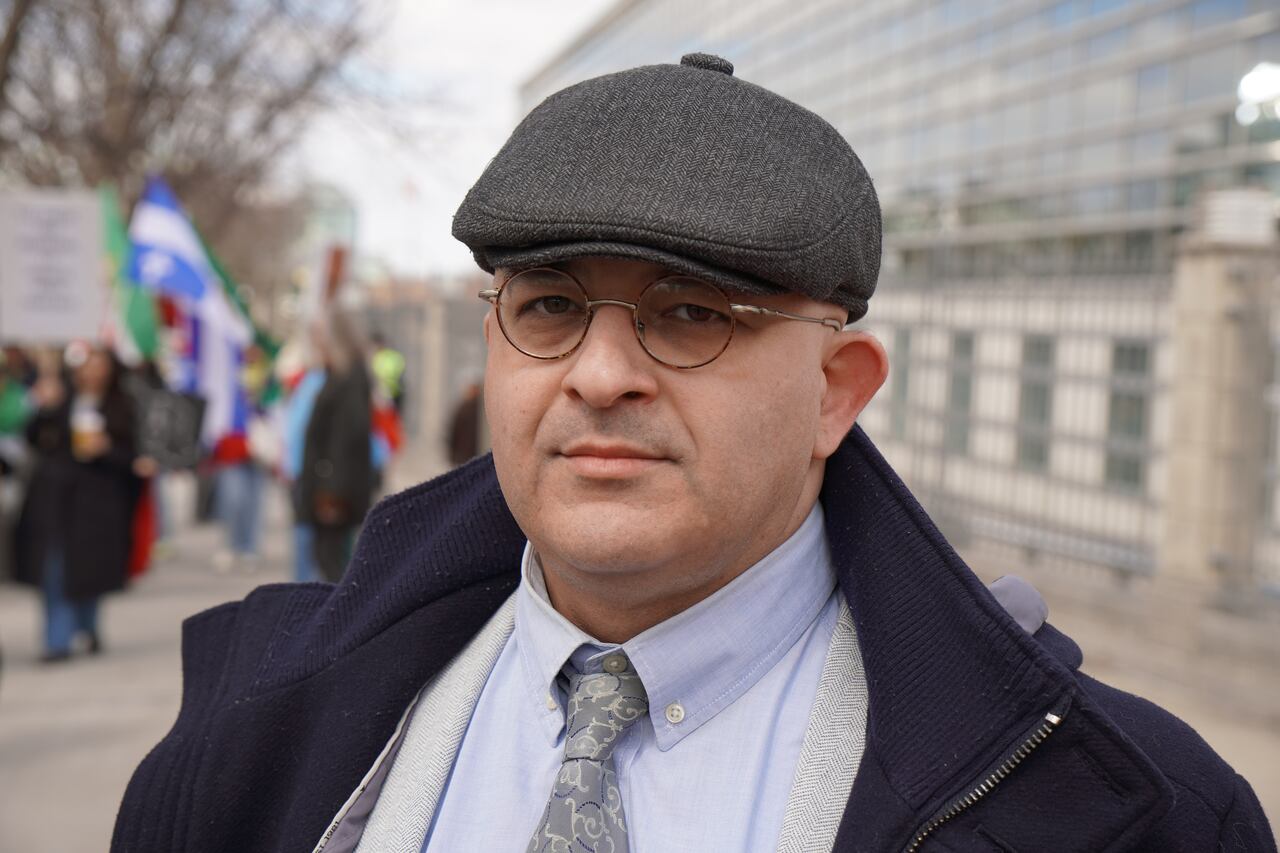 Group of Iranian Canadians call on US to keep up pressure at embassy rally