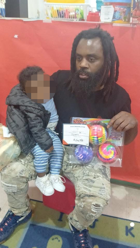 Father shot and killed while heroically shielding eight-month-old baby ...