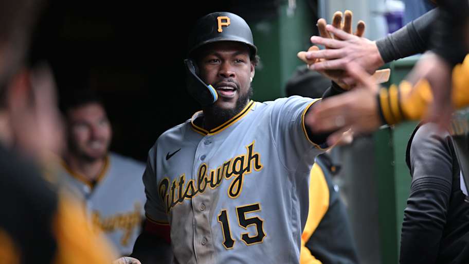 Pirates barely escape Cubs for extra innings win
