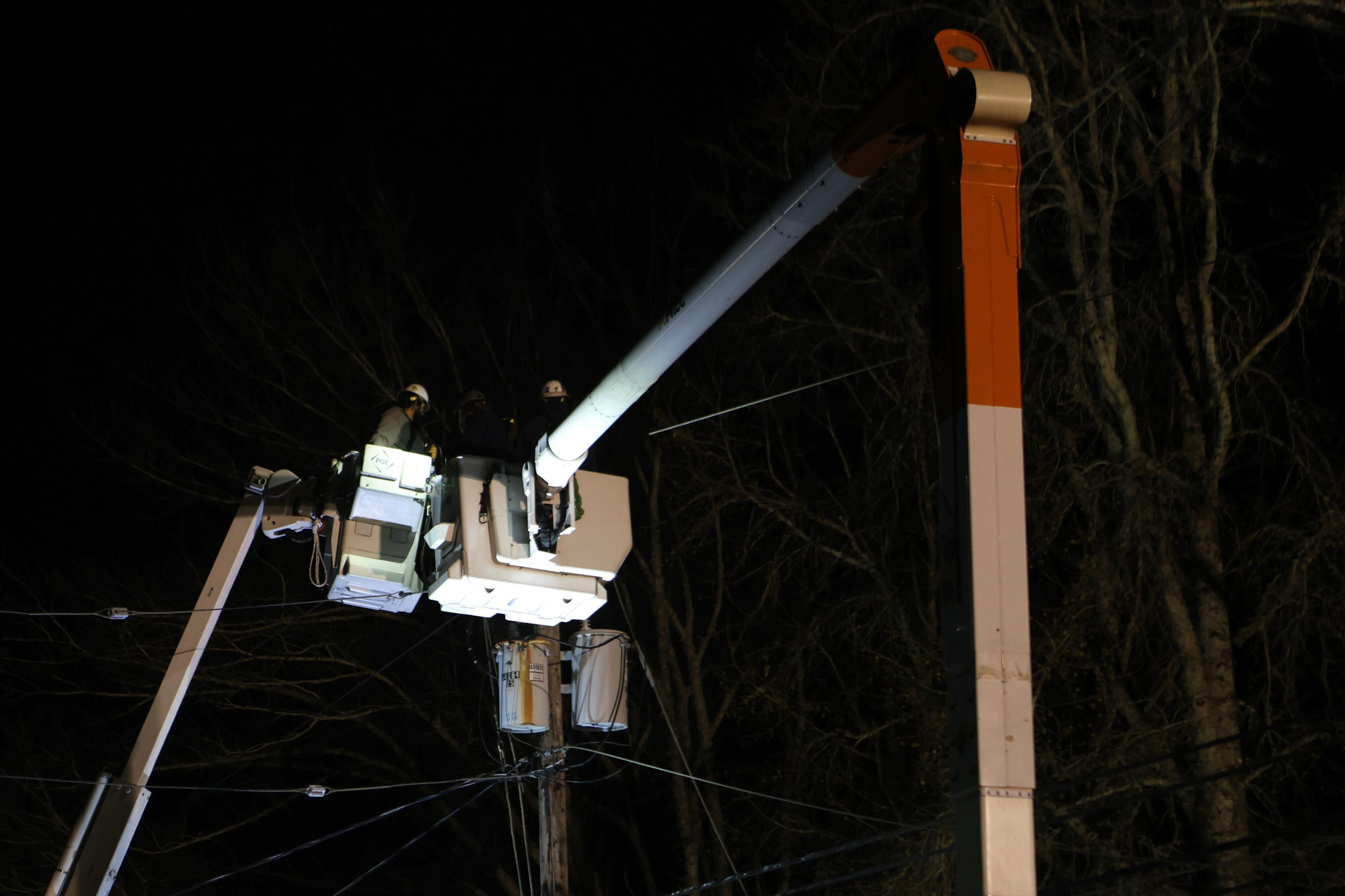 Power outage hits Portland area Saturday morning; 14,000 left without ...