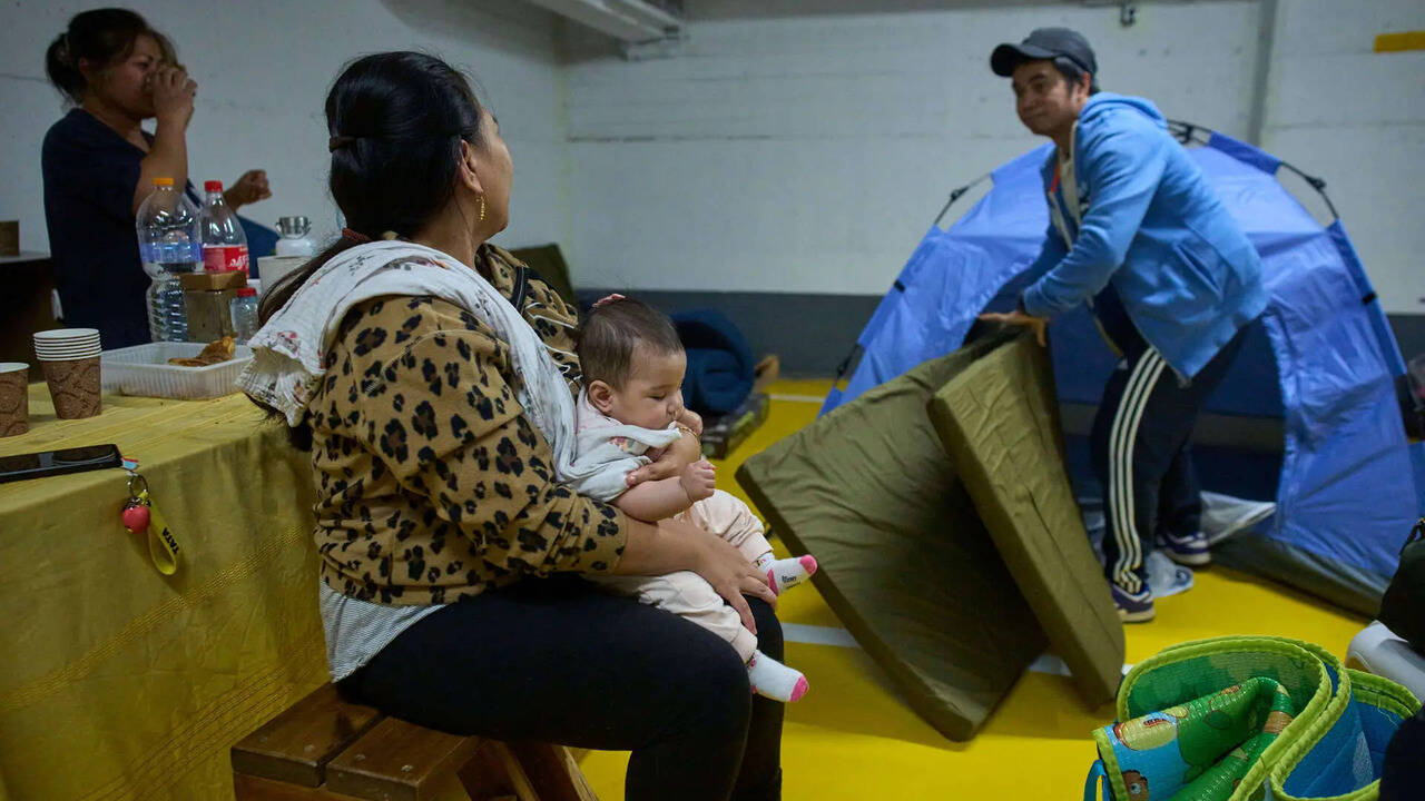 US and Iranian officials engage in ceasefire negotiations in Islamabad