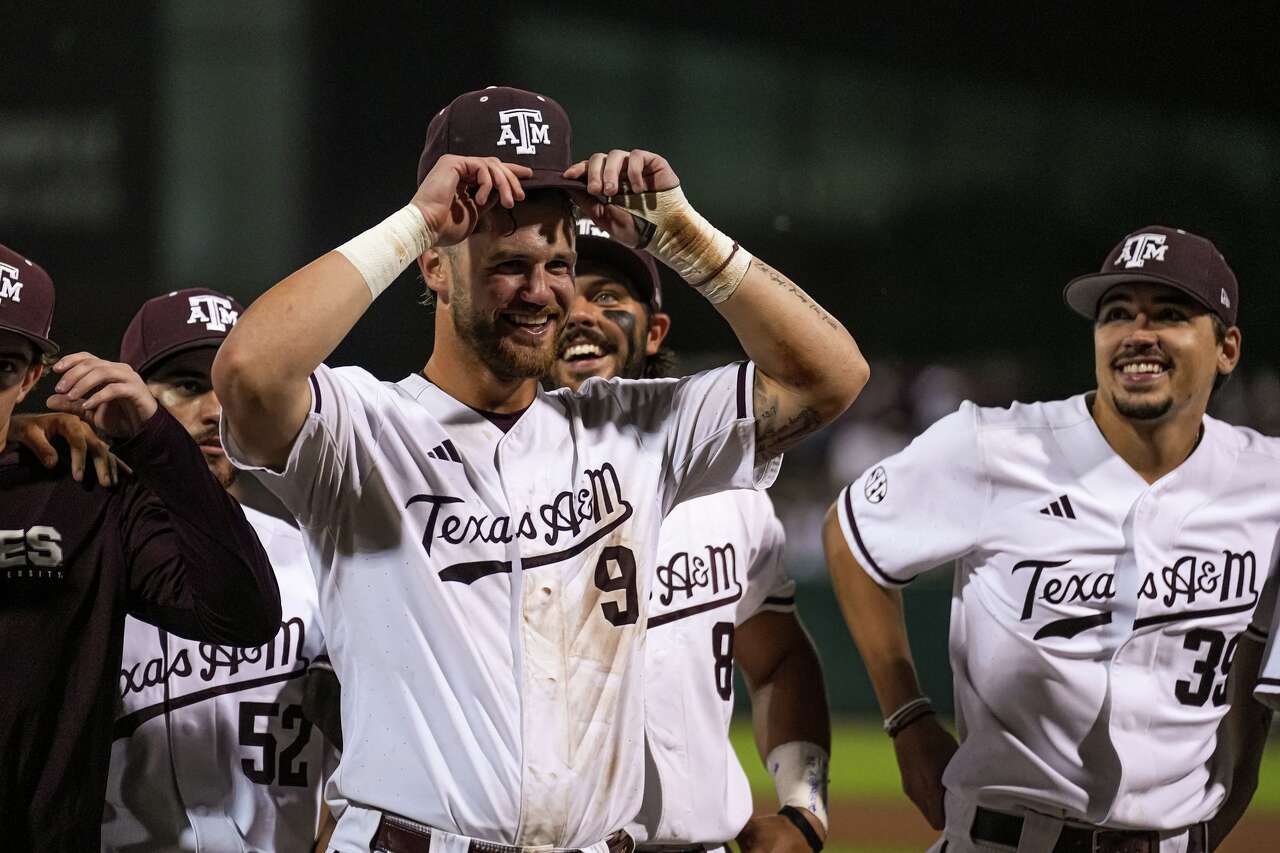 Texas A&M baseball vs Texas: Game to restart at 4 p.m. after rain delay