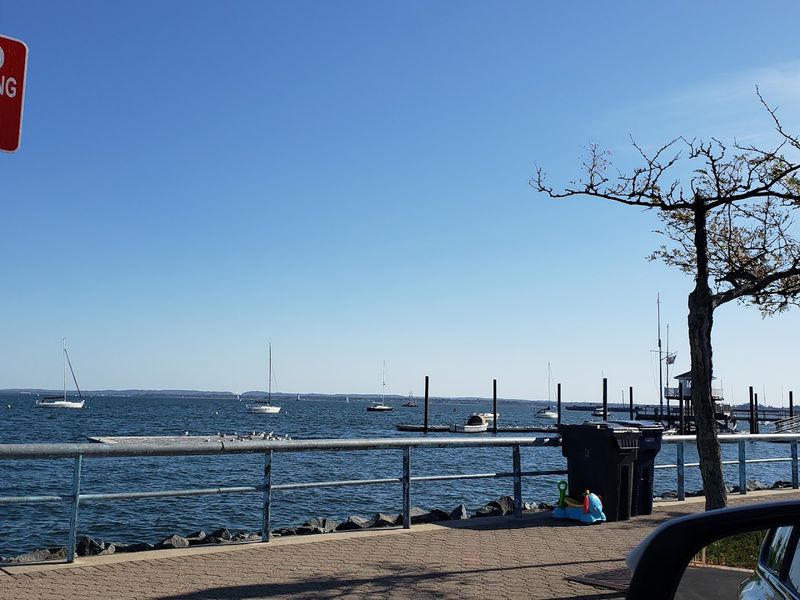 The century-old New Jersey waterfront restaurant where you can watch ...