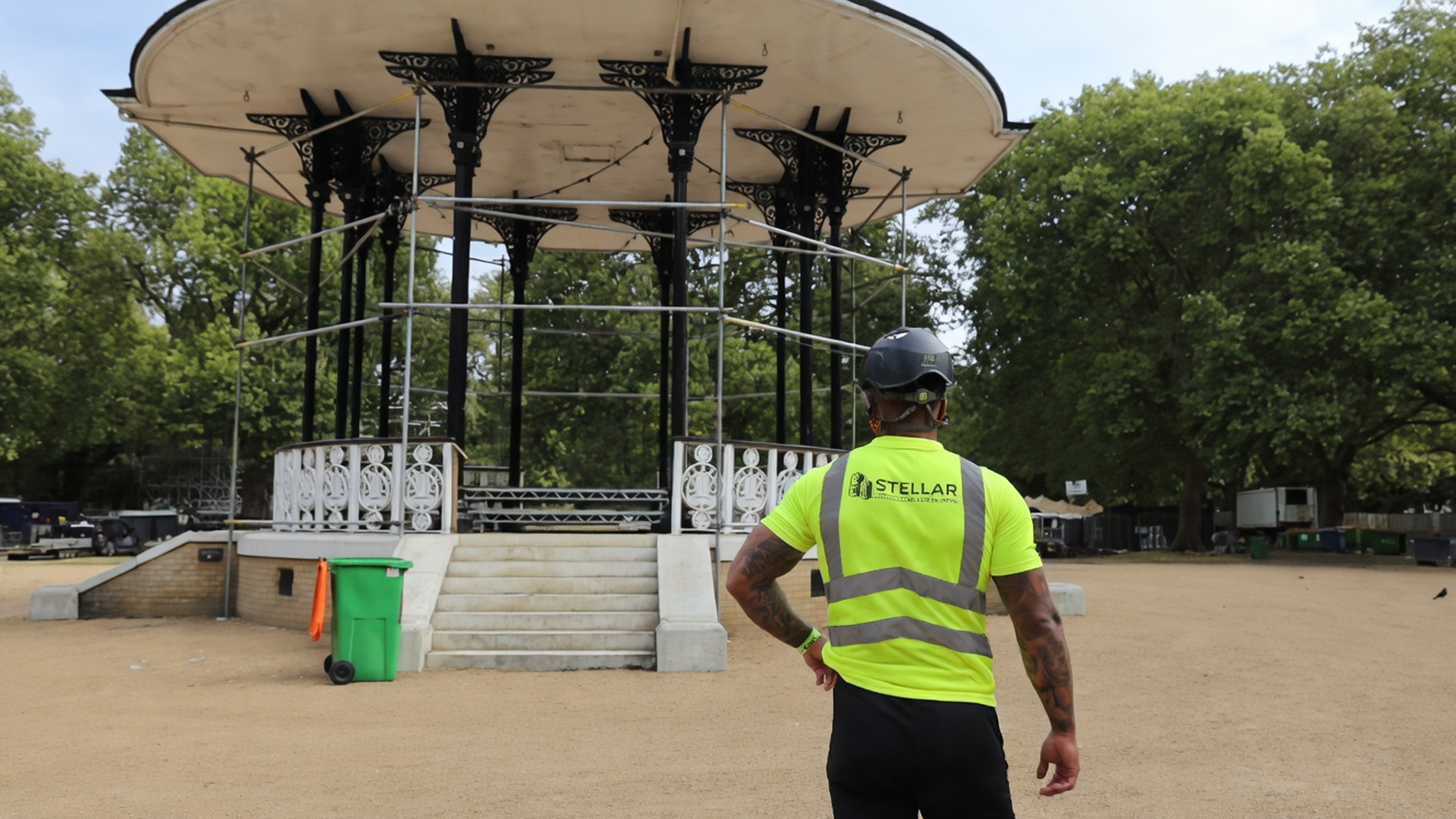 The clever scaffolding trick to stop lateral movement without wall ties