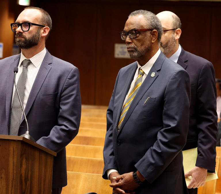Embattled LA councilmember Curren Price enters plea in nearly $1M ...