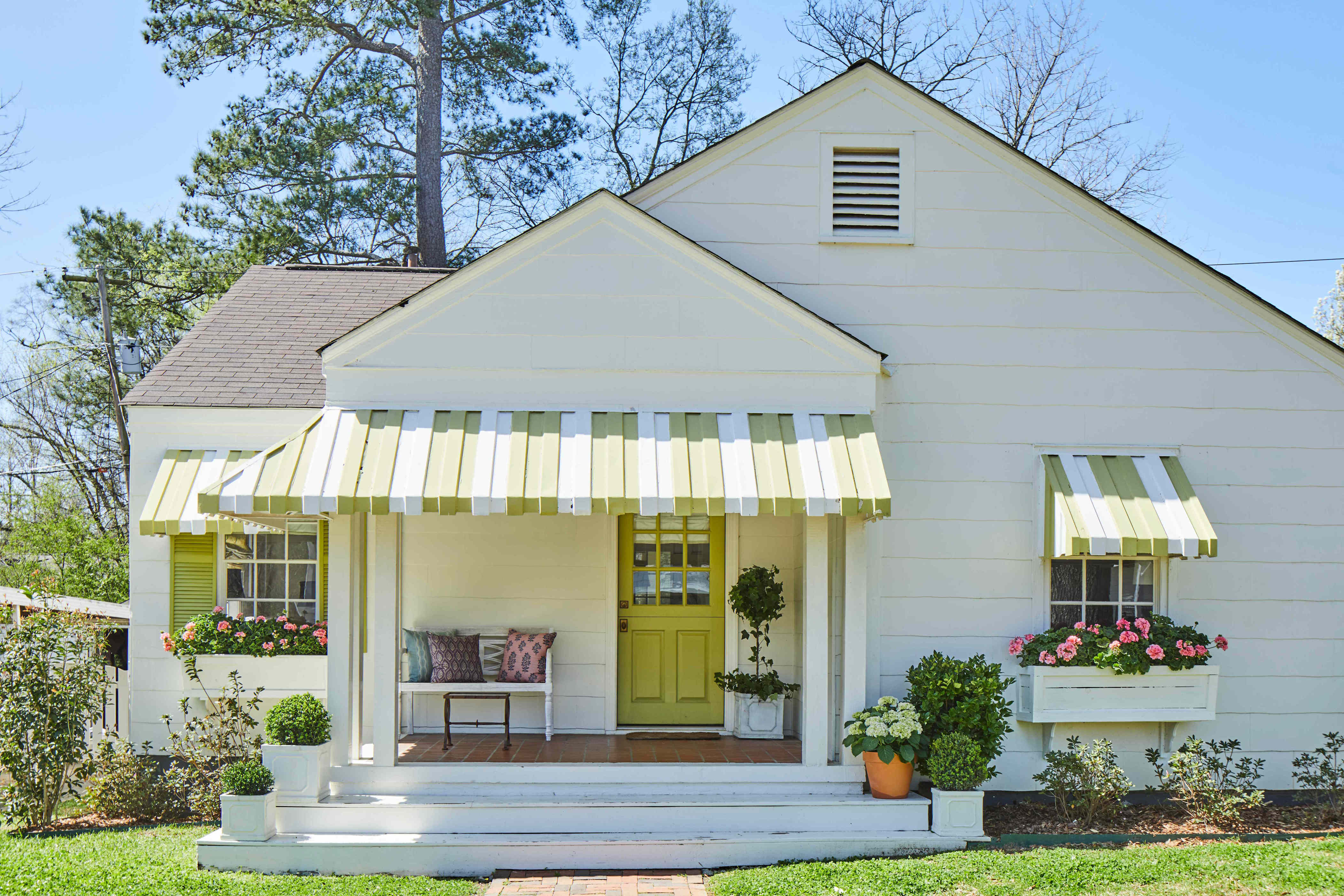 Should you use chartreuse in your home? Designers share how to make ...