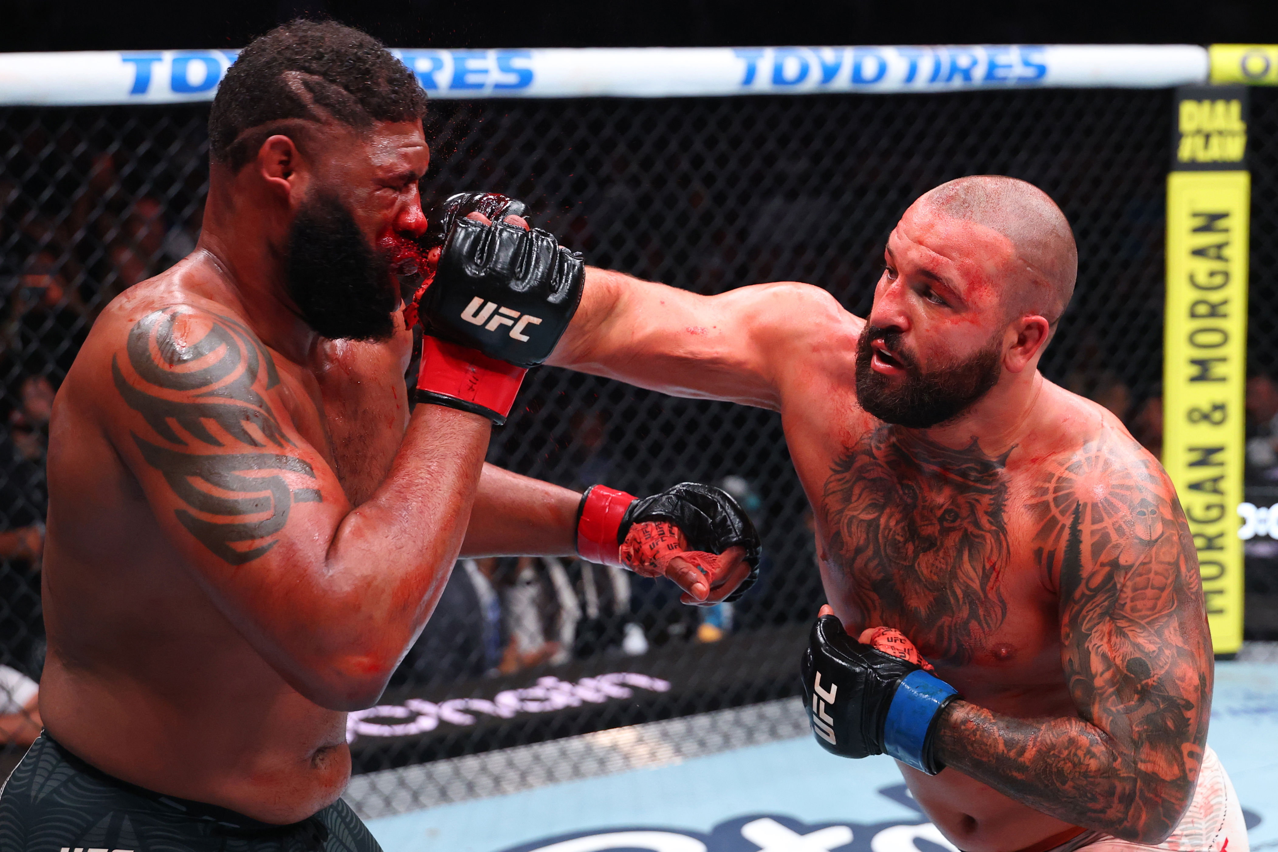 Highlights! Josh Hokit delivers epic performance in Fight of the Year ...