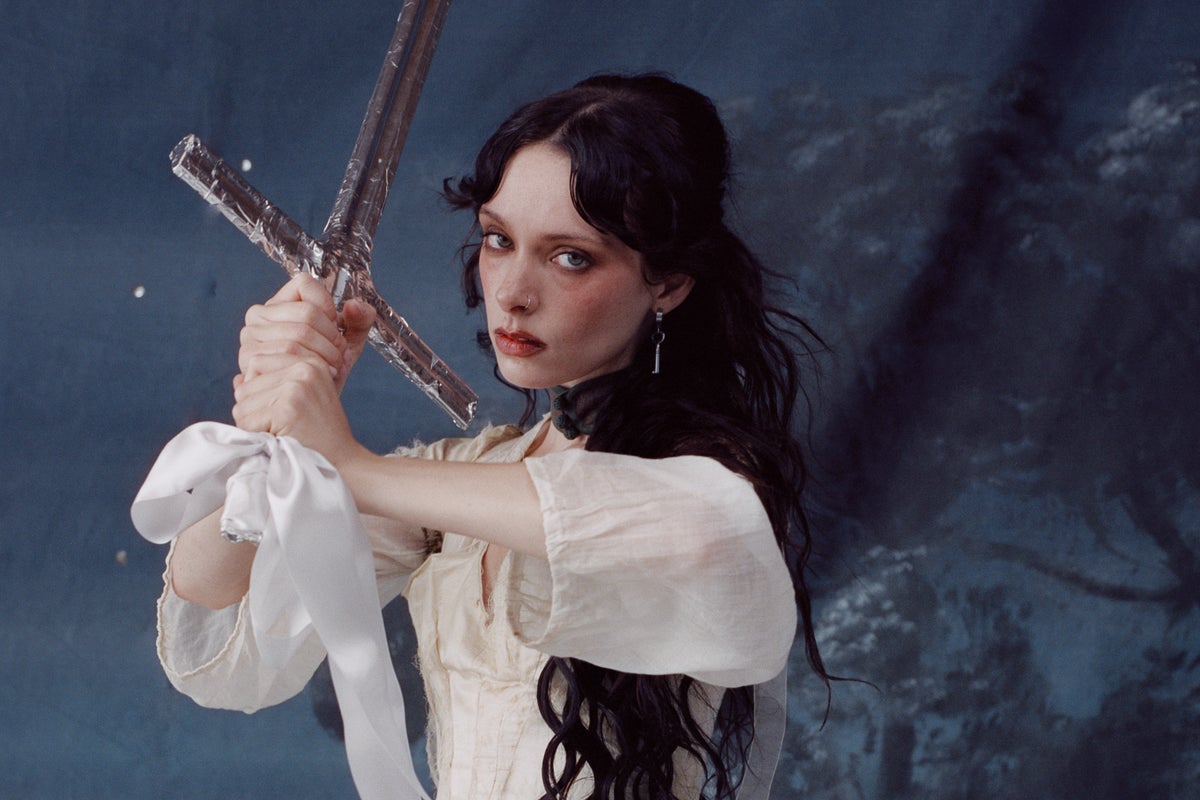Singer Holly Humberstone on double standards, hobbits and being a boss