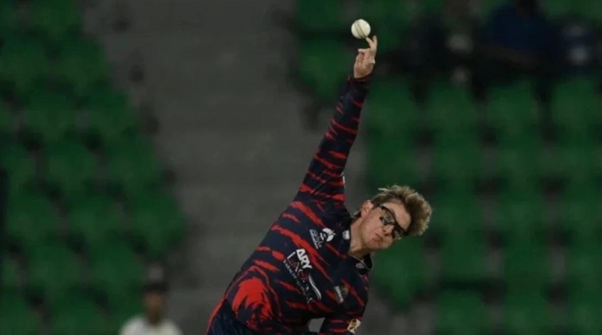 Check if it’s Warner’s ball: Ball tampering taunt sparks clash between ...