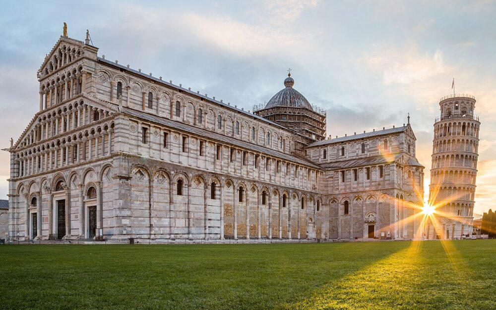 11 quirky man-made roadside attractions in Italy that make road trips ...