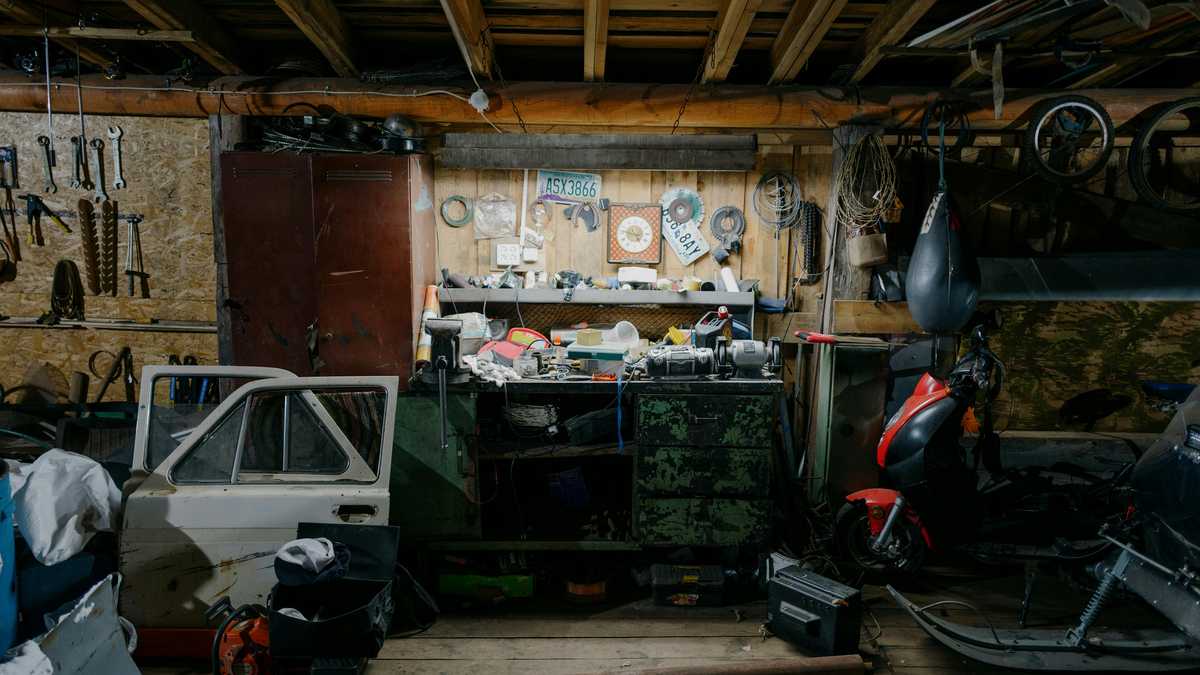 Two years after my husband’s death, I sorted his garage—what I found ...