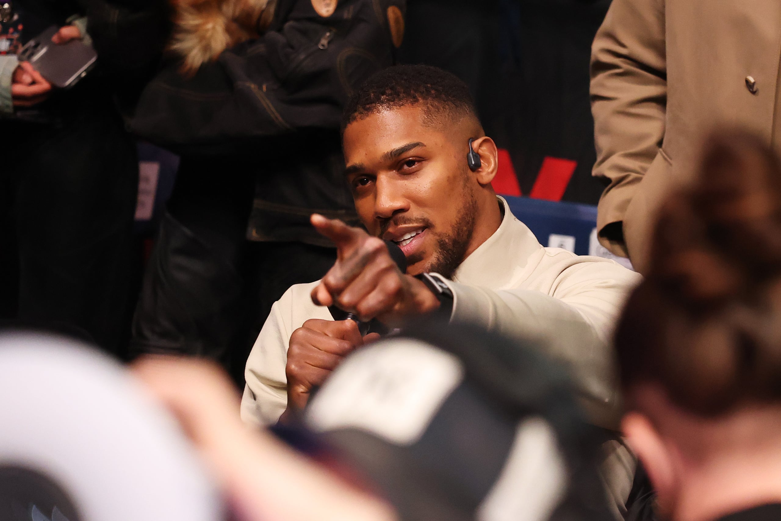 Anthony Joshua teases bold MMA crossover: "Why don't I step into their ...
