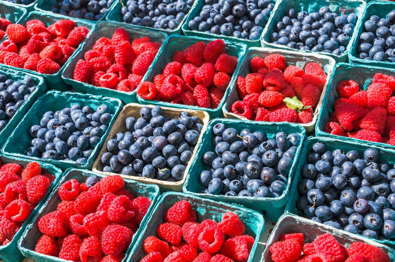 Should you rinse berries before storing them? Here’s what an expert says