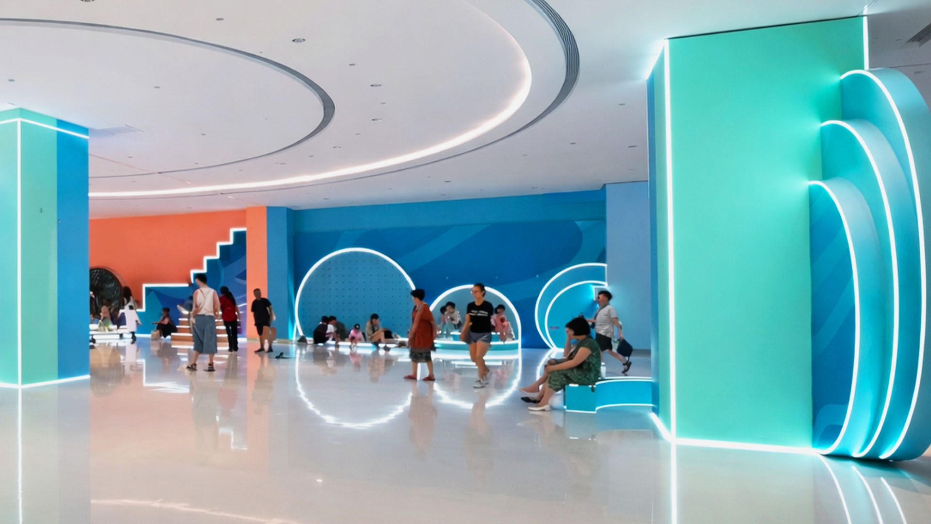 China mall includes a designed space for rest and social interaction