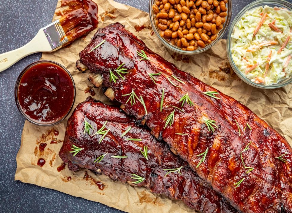4 restaurant chains with the best BBQ ribs and baked beans, according ...