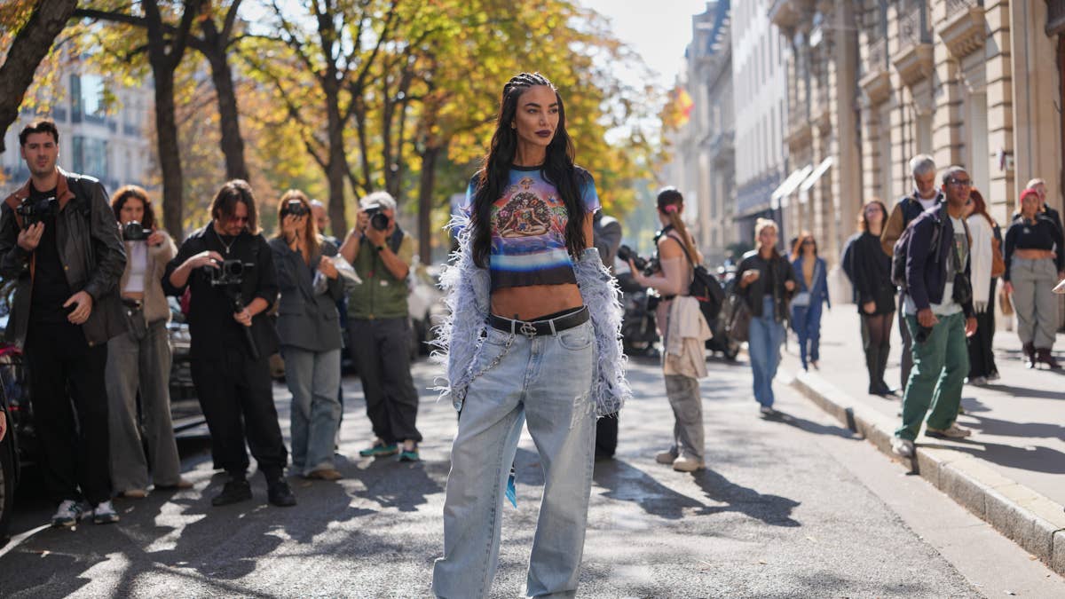 Celebrity stylists share tips to style low rise baggy jeans for spring 2026