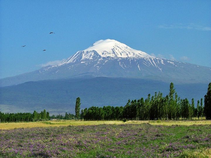Have we found Noah's Ark on Mount Ararat?