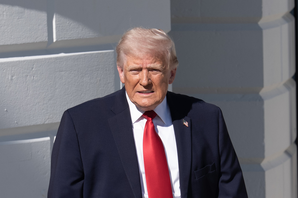 Trump hurls nasty insults at Fox News host: 'One of the least ...