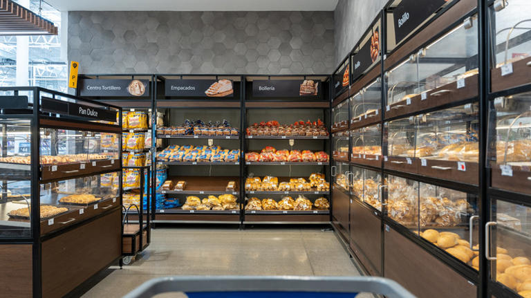 The 9 best bakery items at Walmart, according to reviews