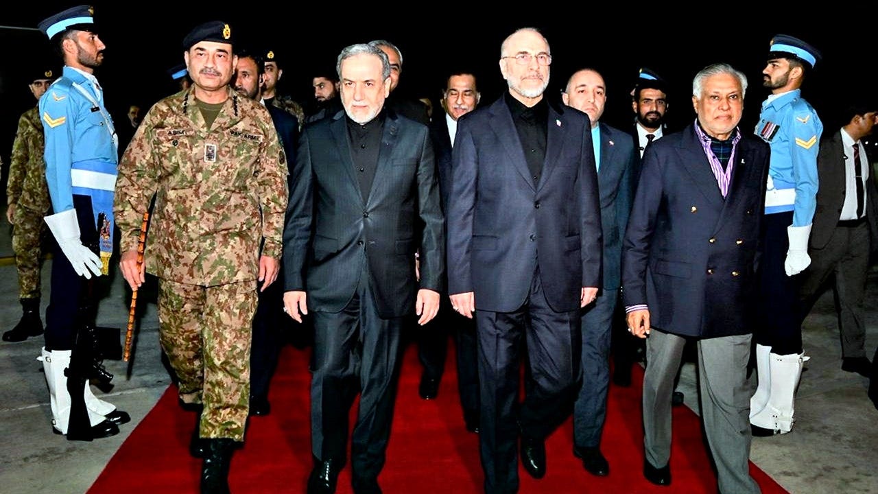 Islamabad denies sheltering Iran jets, Trump praises Pakistan's ...