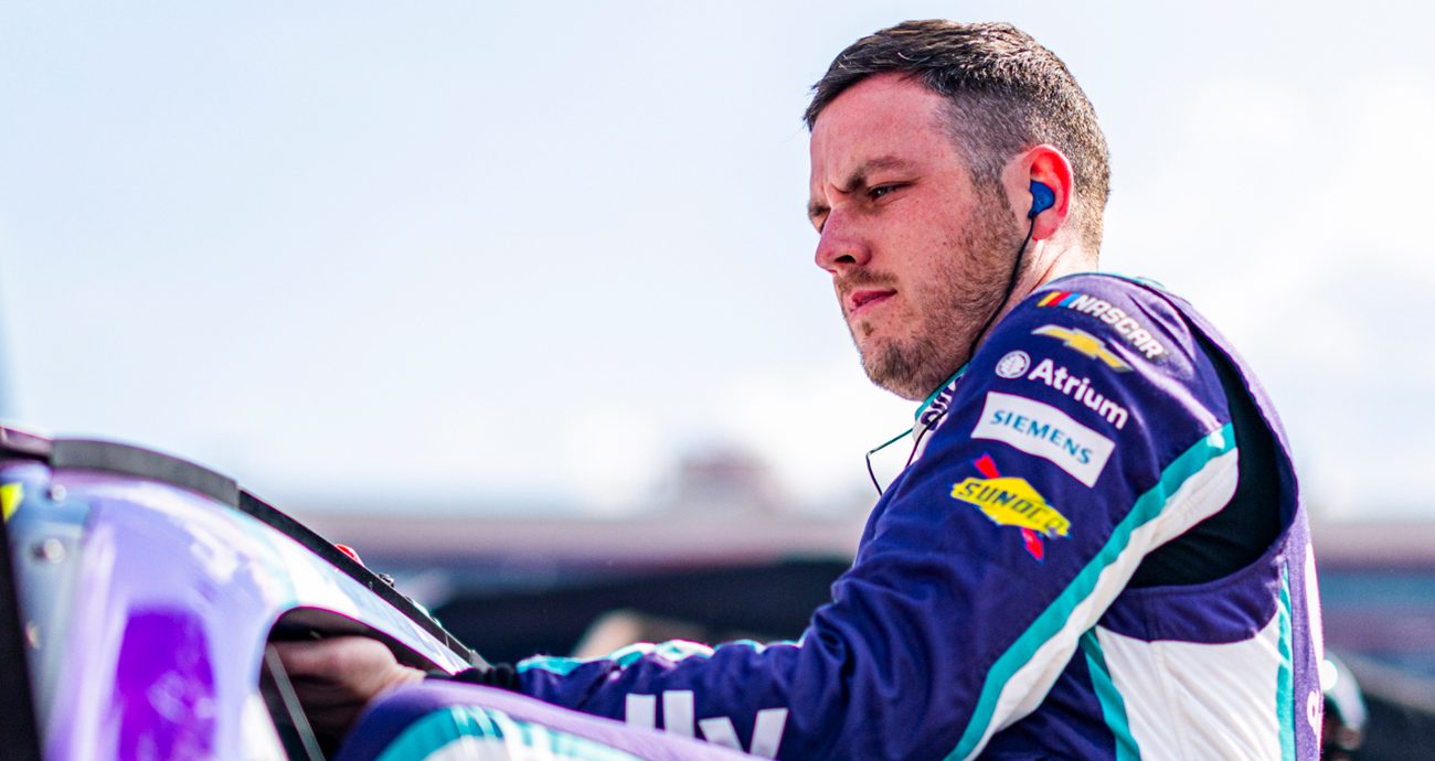 Alex Bowman's Cup Series return shortened by Stage 2 crash at Bristol