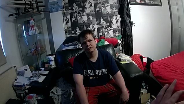 Police arrest paedophile who groomed 150 boys on Snapchat in years-long ...