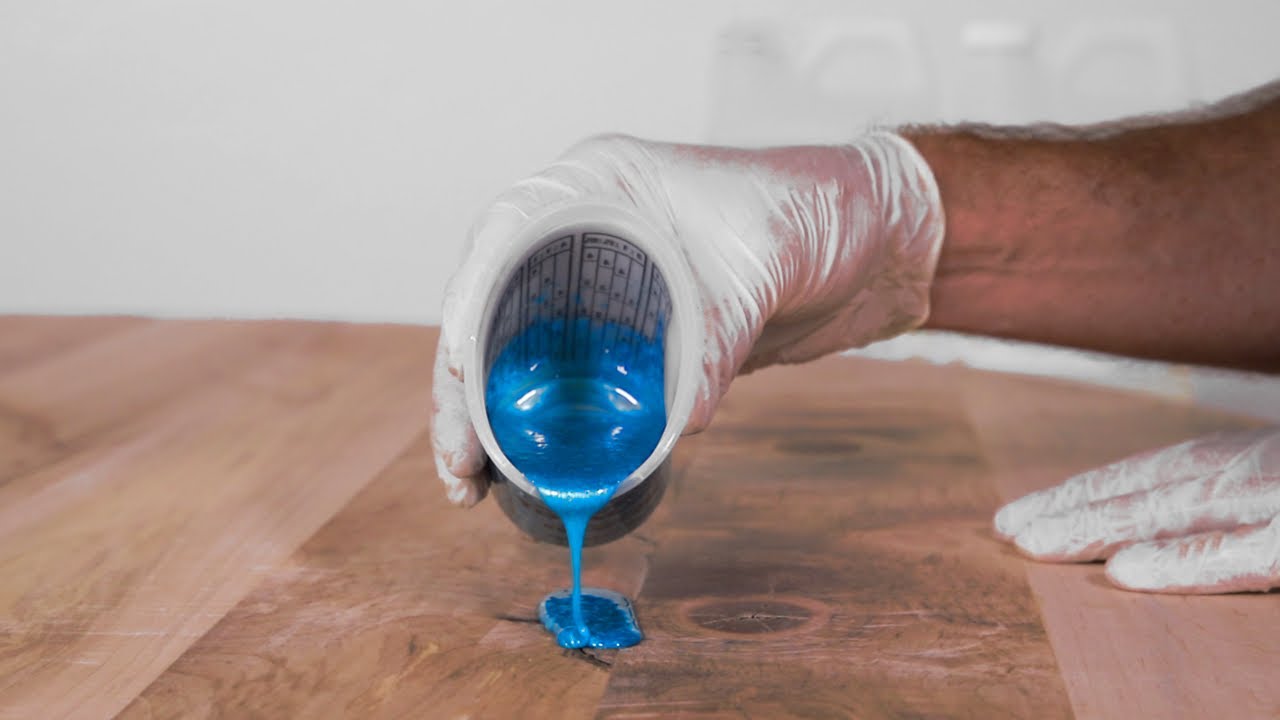 DIY epoxy table from reclaimed wood 🌳