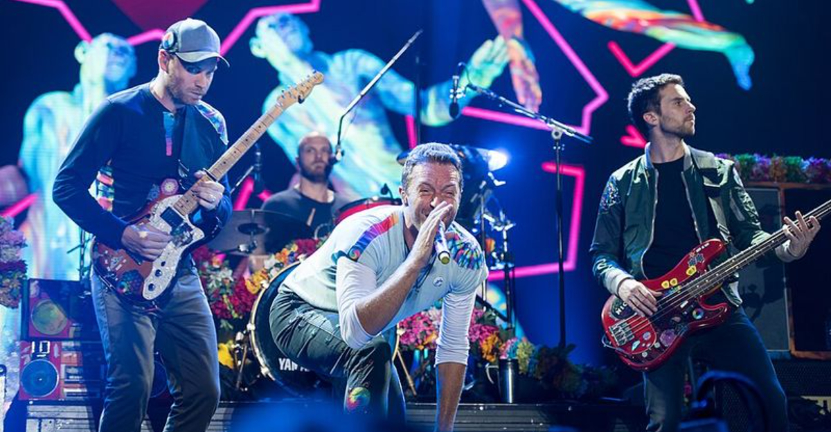 12 artists who sound amazing live (according to fans)