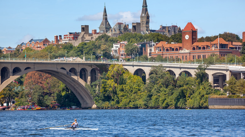 The 5 best urban paddle trails in America, according to paddling ...