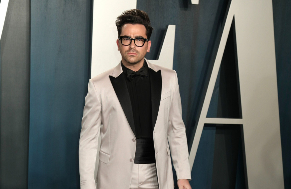 Dan Levy's new show Big Mistakes is inspired by his younger sister ...