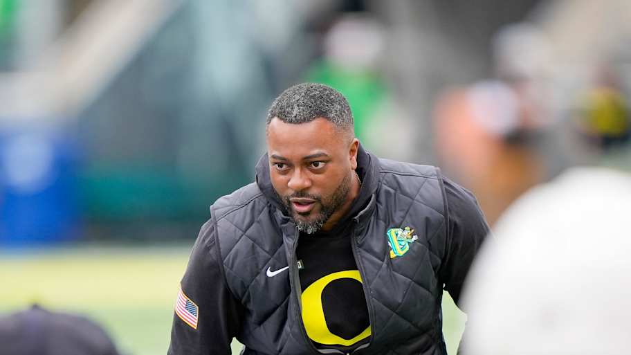 Oregon receivers coach Ross Douglas gets real on Jeremiah McClellan's ...