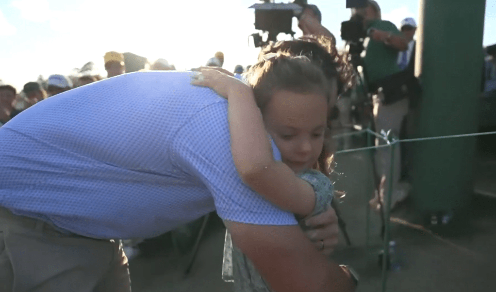 Rory McIlroy shares kiss with wife Erica Stoll, rare post-major moment ...