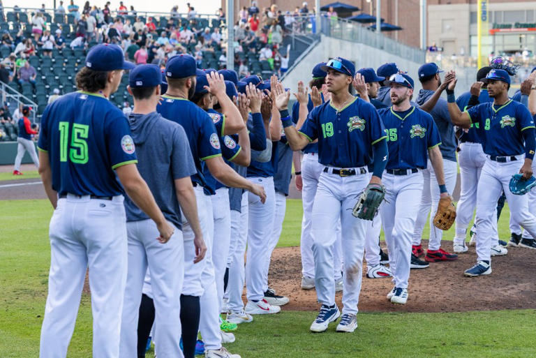 Spartanburgers come back to defeat Drive 6-5 to earn series split