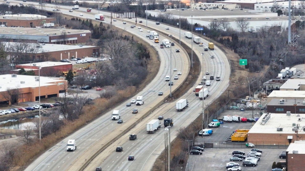 Trucking fleets shed old identities in scheme to evade federal ...