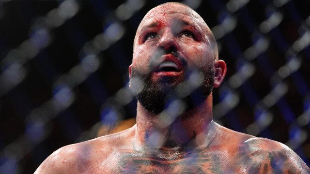 Carlos Ulberg says 'knee surgery done' after improbable UFC 327 title win