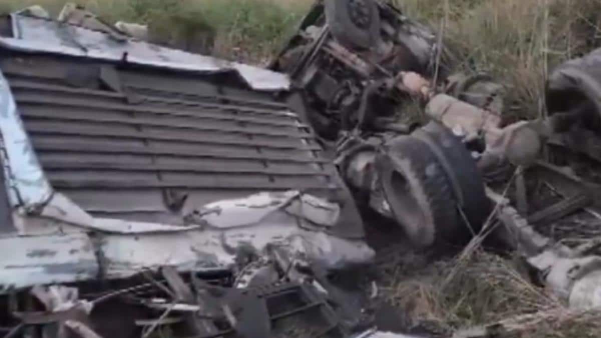 6 dead, several injured after bus carrying wedding guests collides with ...