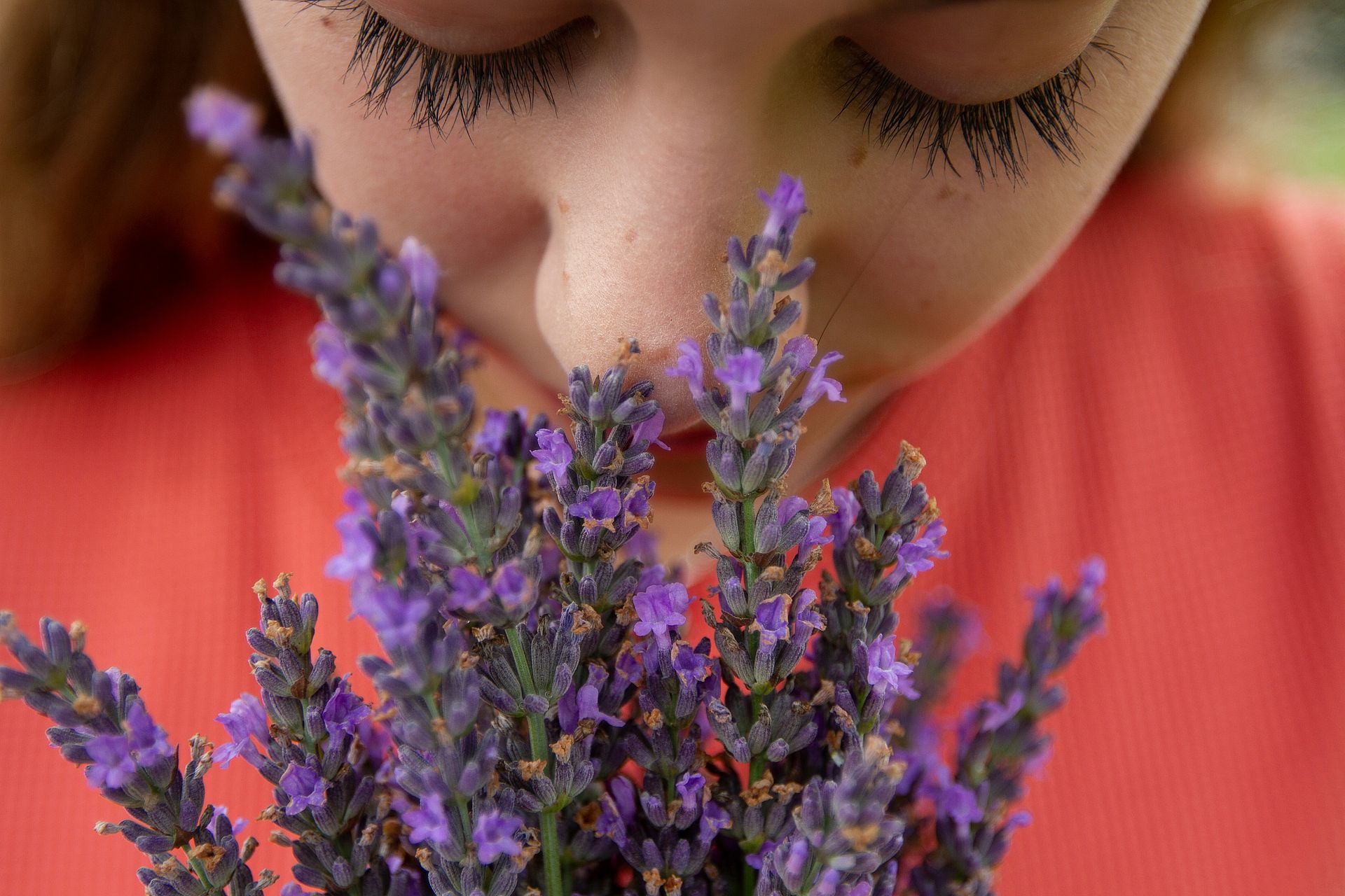 The power of perfume for wellness and self-confidence