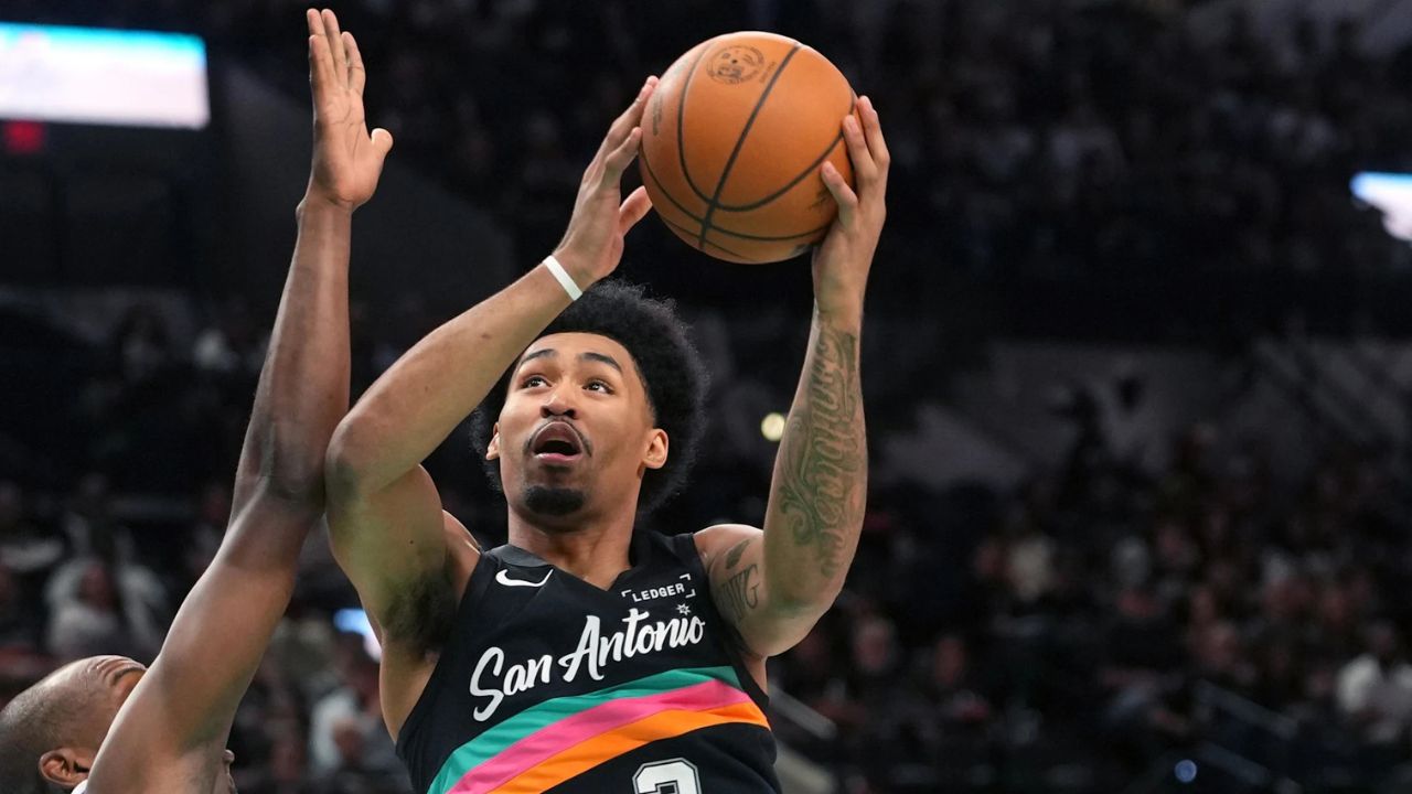 Spurs injury update: Dylan Harper exits Nuggets game; hurts left thumb ...