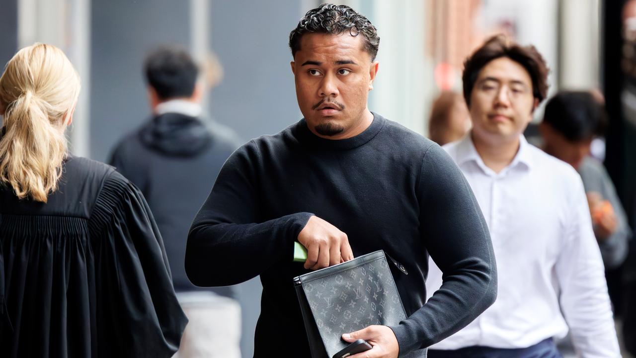 Secrecy bid twist in synagogue arson case