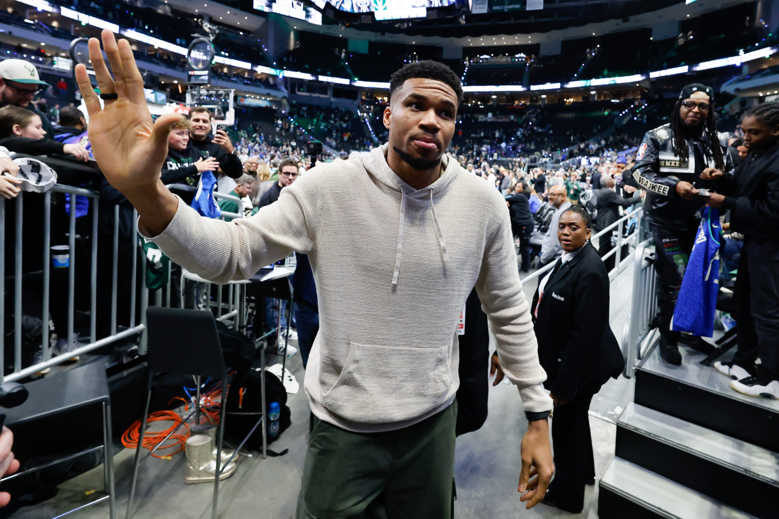 NBA: Bucks must figure out how to move forward without Giannis