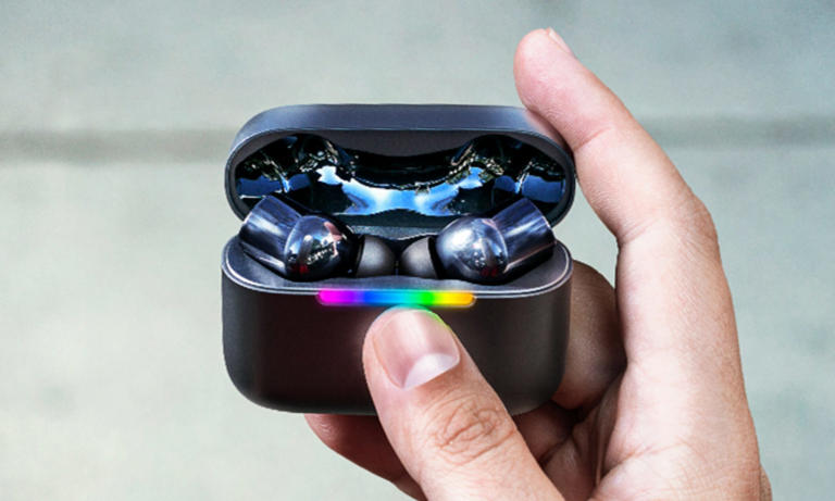 Razer’s new Hammerhead V3 HyperSpeed earbuds rise above slow Bluetooth ...