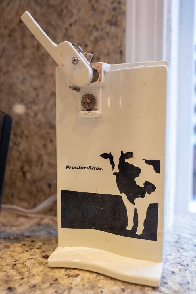 9 common household items owned in the '70s that are now worth a small ...