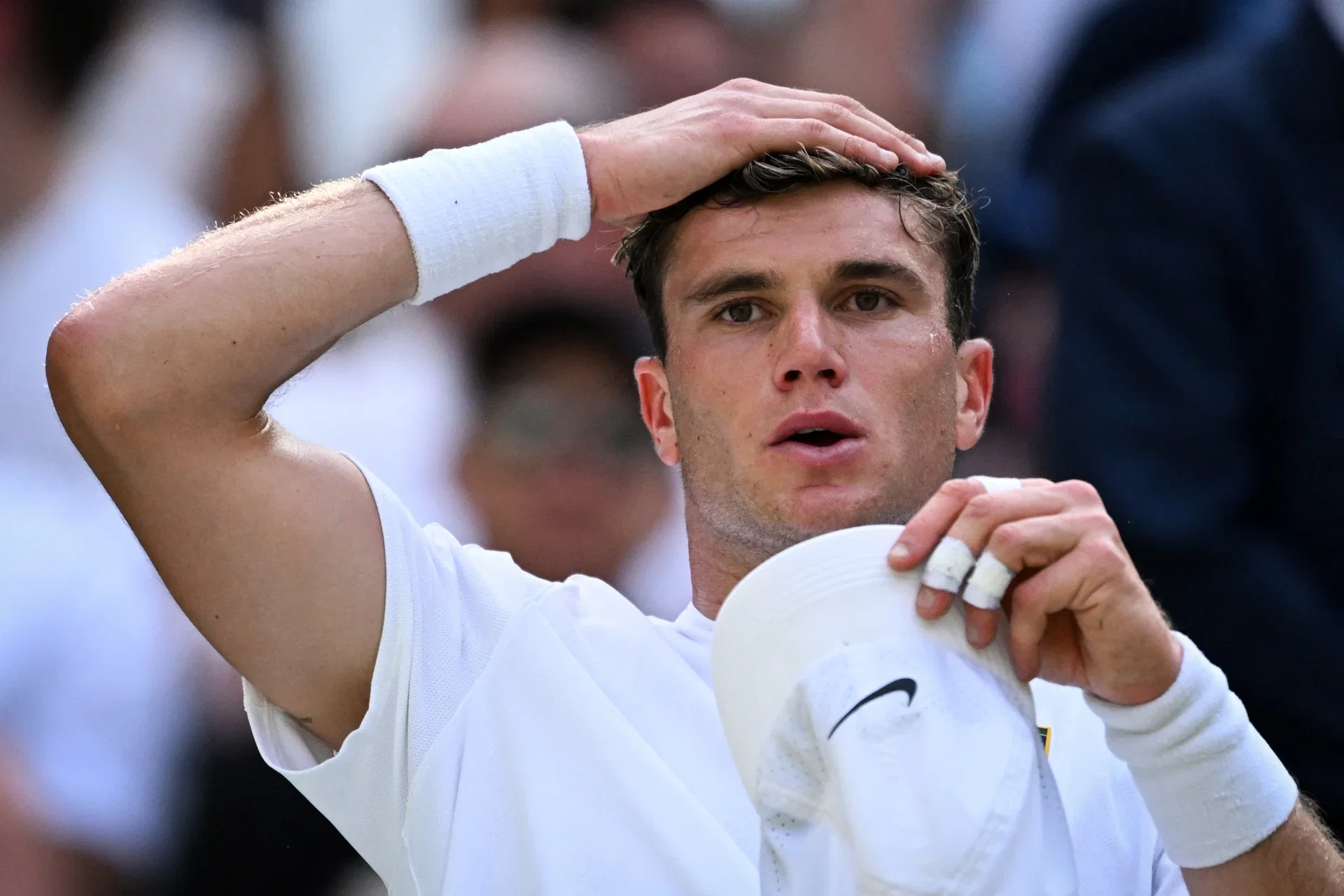 Jack Draper retires with knee injury in Barcelona opener, Roland-Garros ...